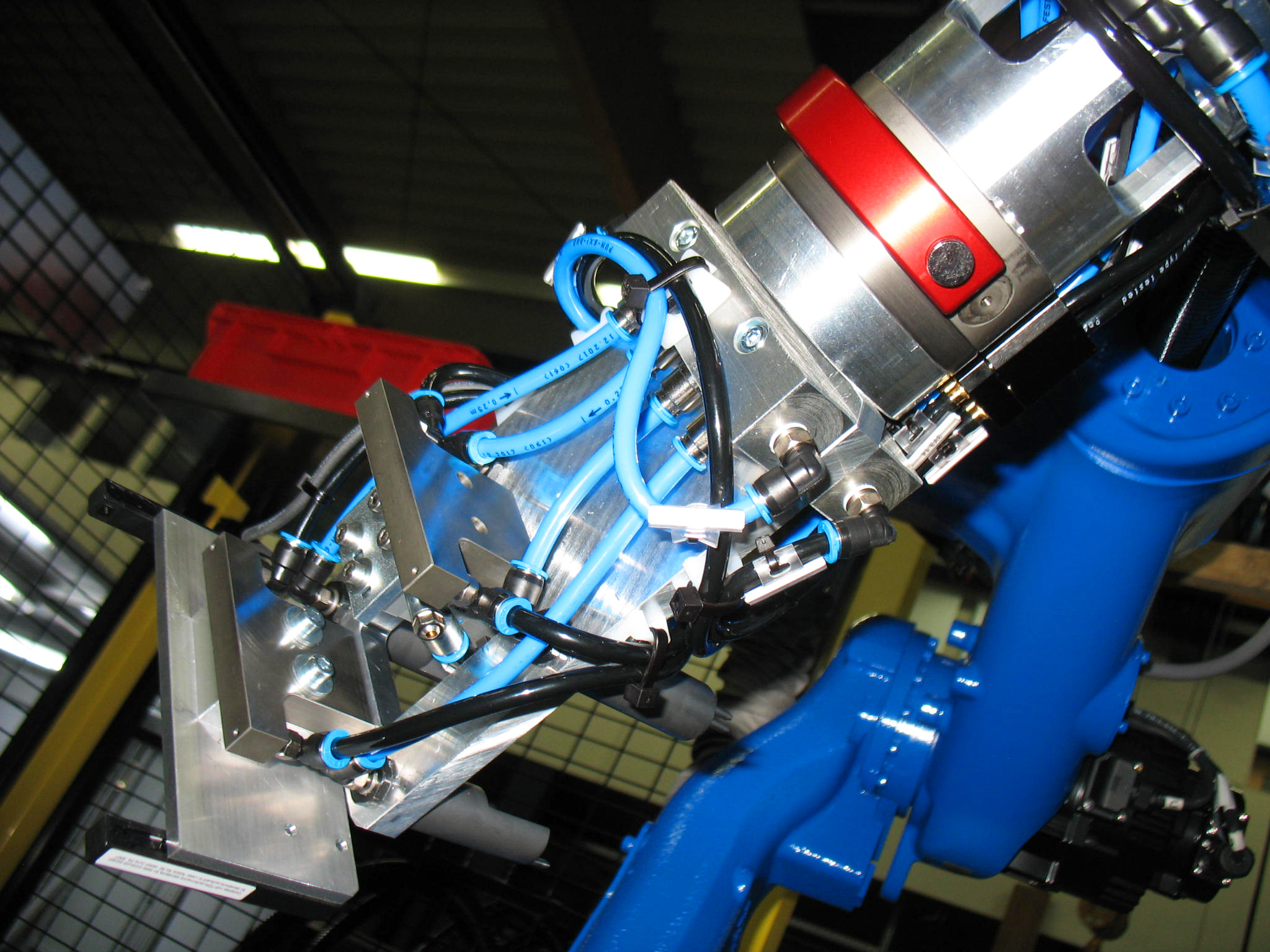 Retooling of robot systems for alternating workpiece designs