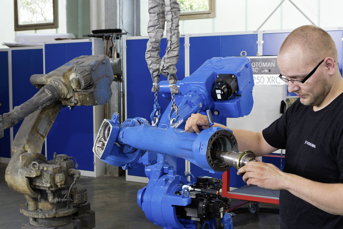 Preventive maintenance management and retrofitting of industrial robots