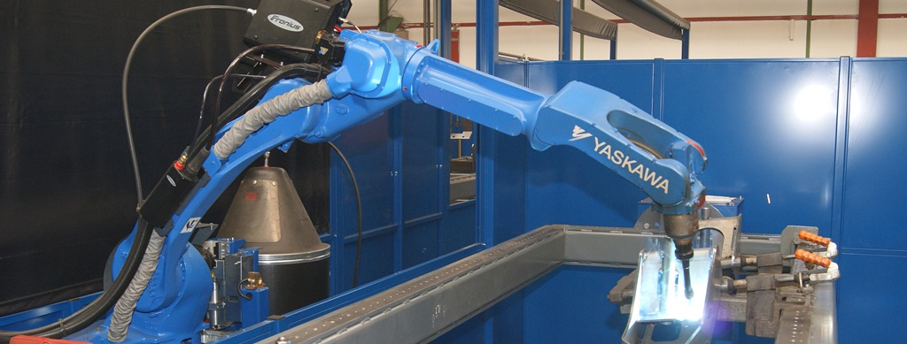 Welding robot MA2010 in operation at Kverneland Nieuw Vennep